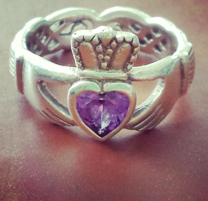 The Legend Of The Claddagh Ring, One Of Ireland's Most Notable Symbols ...