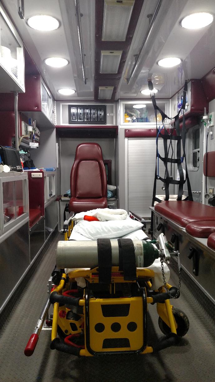 Wanna Take A Tour Of An Ambulance? - GirlsAskGuys