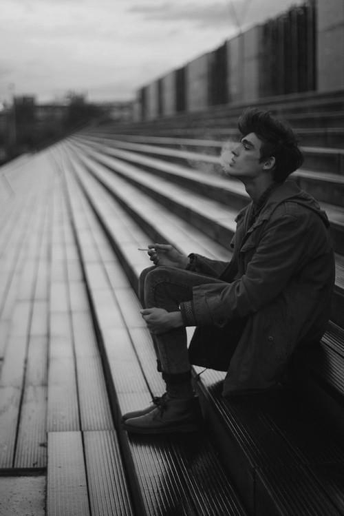 Looking Into The Mind of a *Loner* - GirlsAskGuys