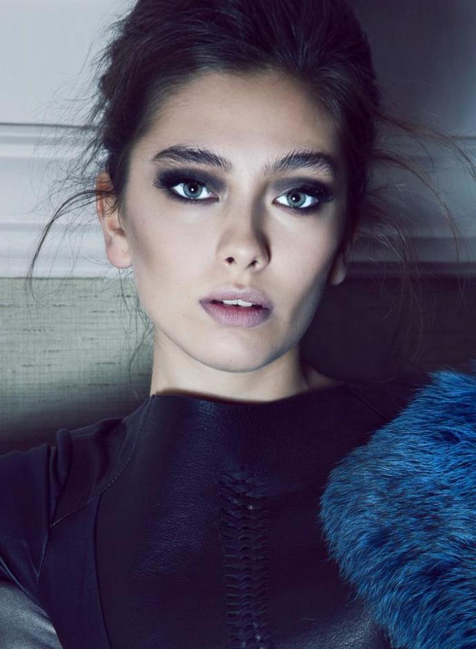 20 Turkish TV Actresses That Heat up the Screen