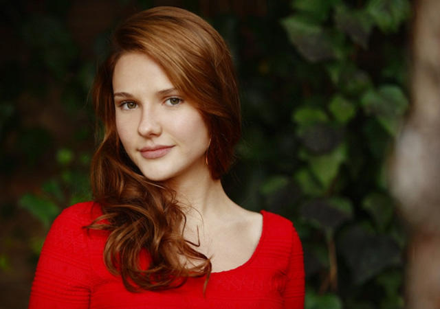 20 Turkish TV Actresses That Heat up the Screen