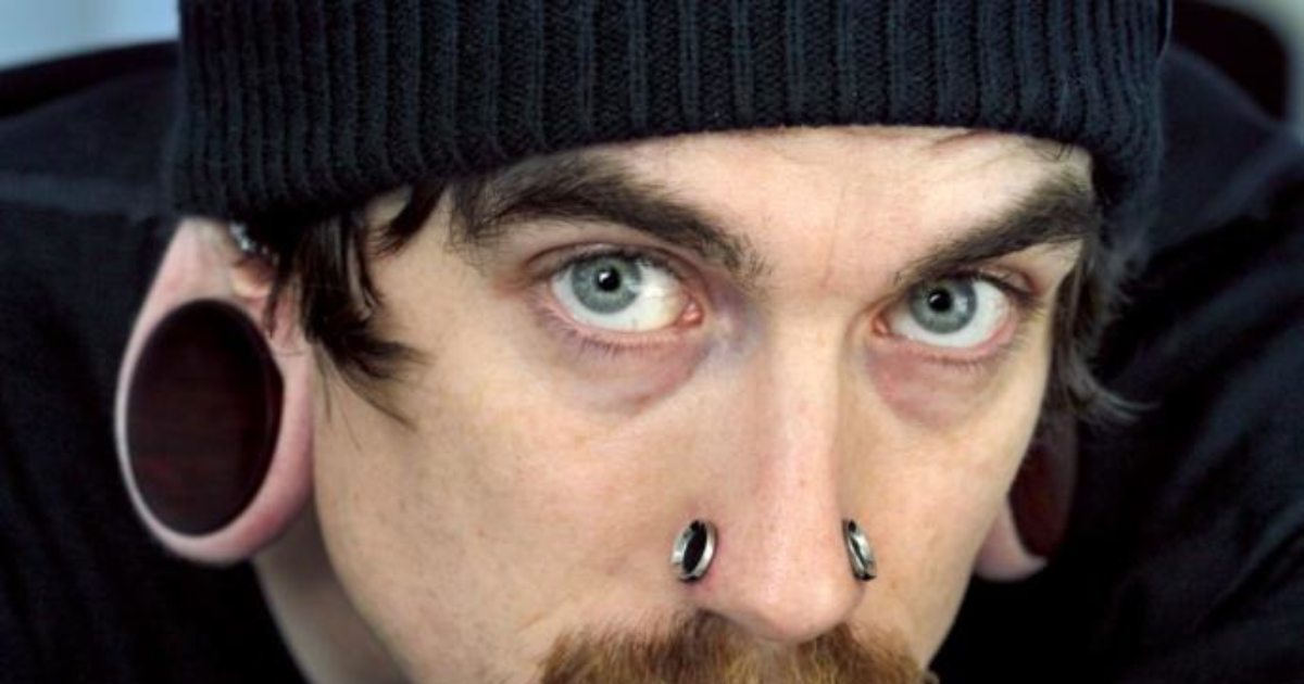 10 Crazy Body Modifications - GirlsAskGuys