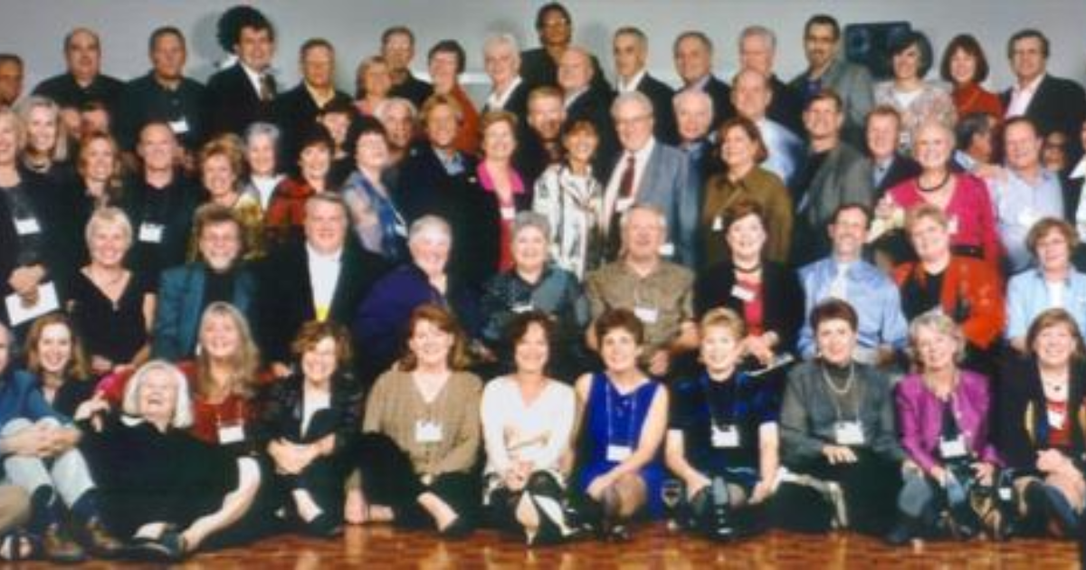 Reconnecting With High School Class Alumni - GirlsAskGuys