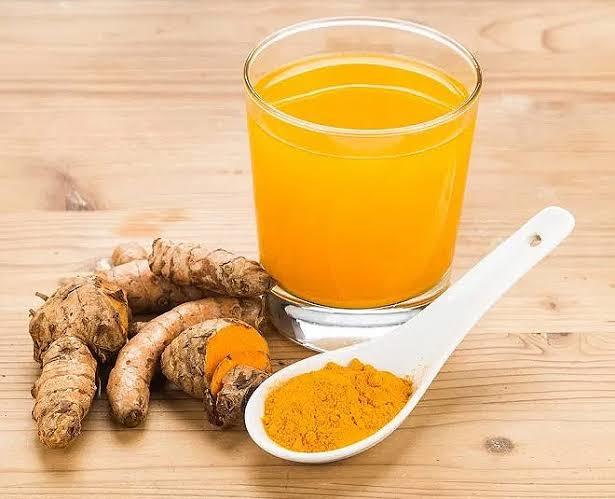 Multiple benefits of turmeric powder in water - GirlsAskGuys