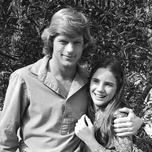 On the Run: Timothy Busfield - GirlsAskGuys