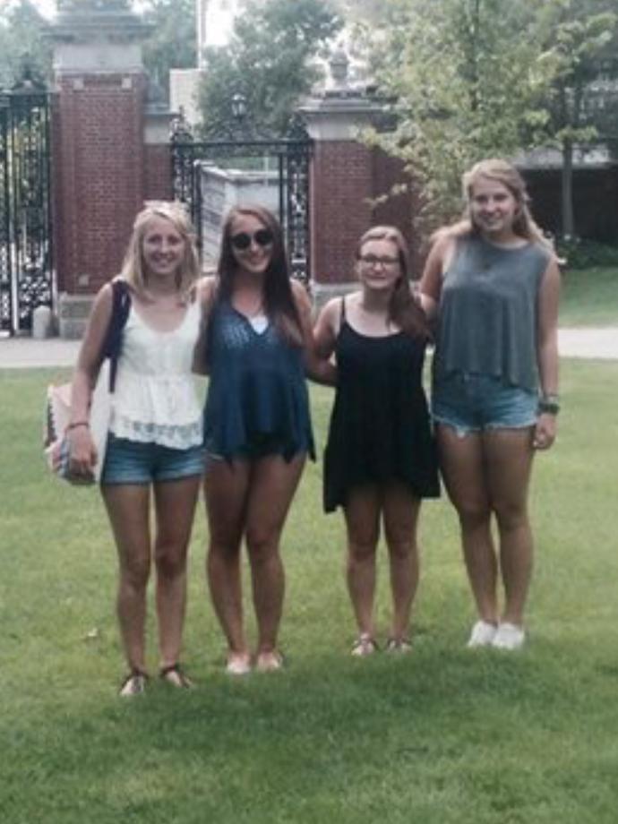 Rate these girls? - GirlsAskGuys