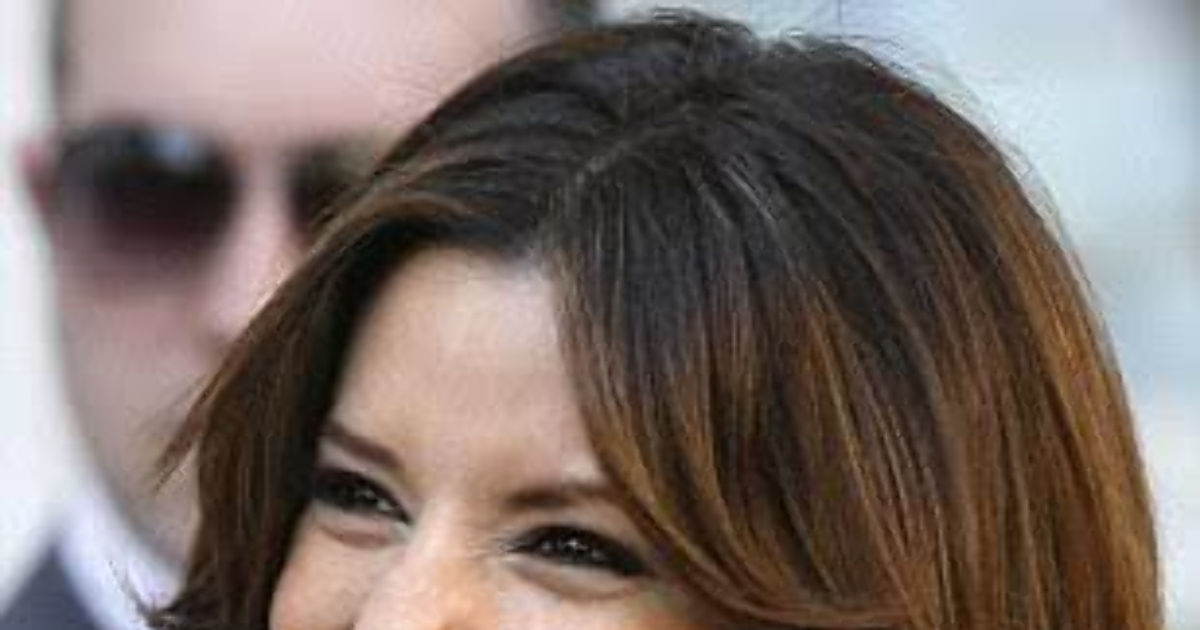 Double chins are so attractive right? - GirlsAskGuys