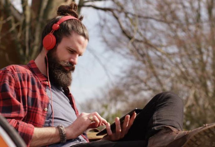 Can someone live a happy life without a partner? - GirlsAskGuys