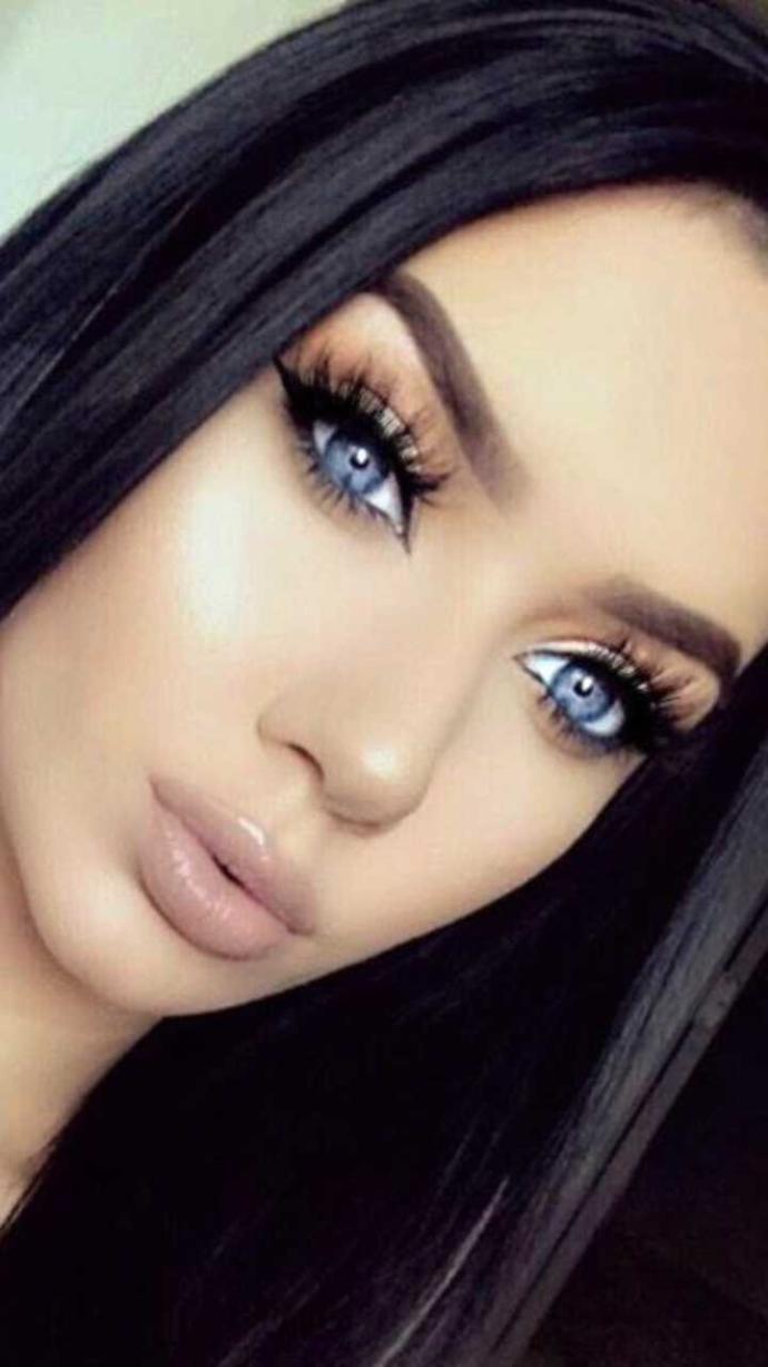 Is Black Hair And Blue Eyes An Attractive Combination On Girls Is Black Hair And Blue Eyes An Attractive Combination On Girls