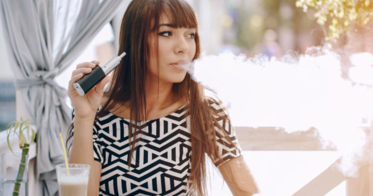 Would you date someone who likes using vapers? - GirlsAskGuys