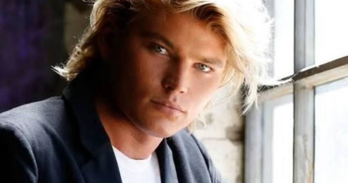 Do you find guys with feminine features attractive? - GirlsAskGuys