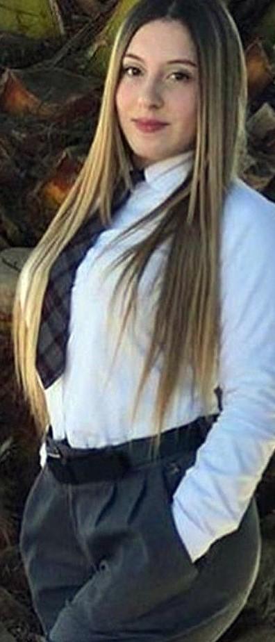 Thoughts on women in Neckties? - GirlsAskGuys