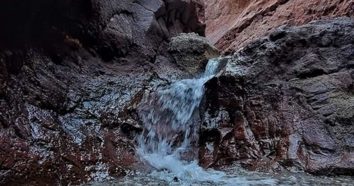 Do you want to take a hike through the White Rock Canyon to the Arizona ...