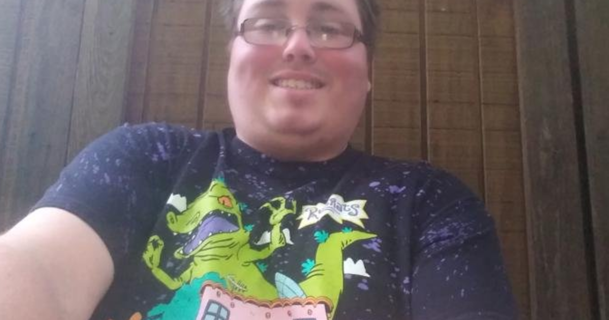 What do you think of my pajama ensemble? - GirlsAskGuys