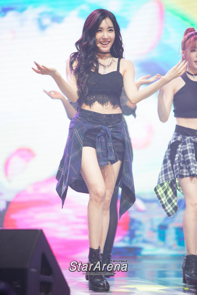 Can girls with wide waist still be attractive? - GirlsAskGuys