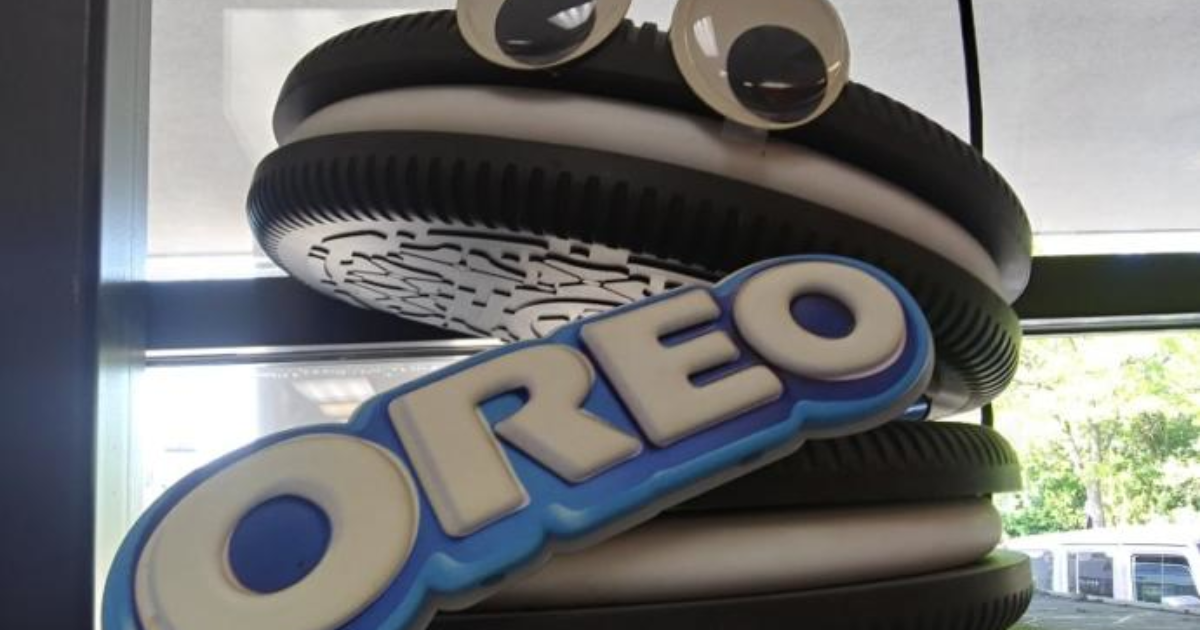 What do you think of this Oreo advertisement/mascot? - GirlsAskGuys