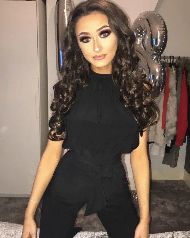 What do you think of pro BLM girl Molly Conlin getting Blacked ...