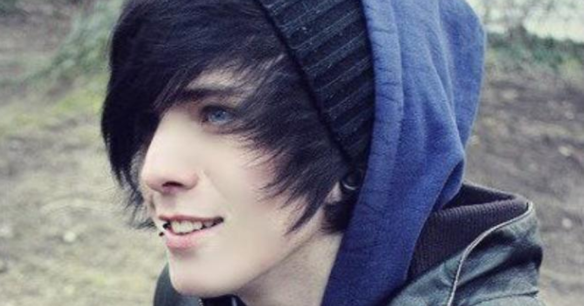 Why do I think edgy/emo guys are HOT? - GirlsAskGuys