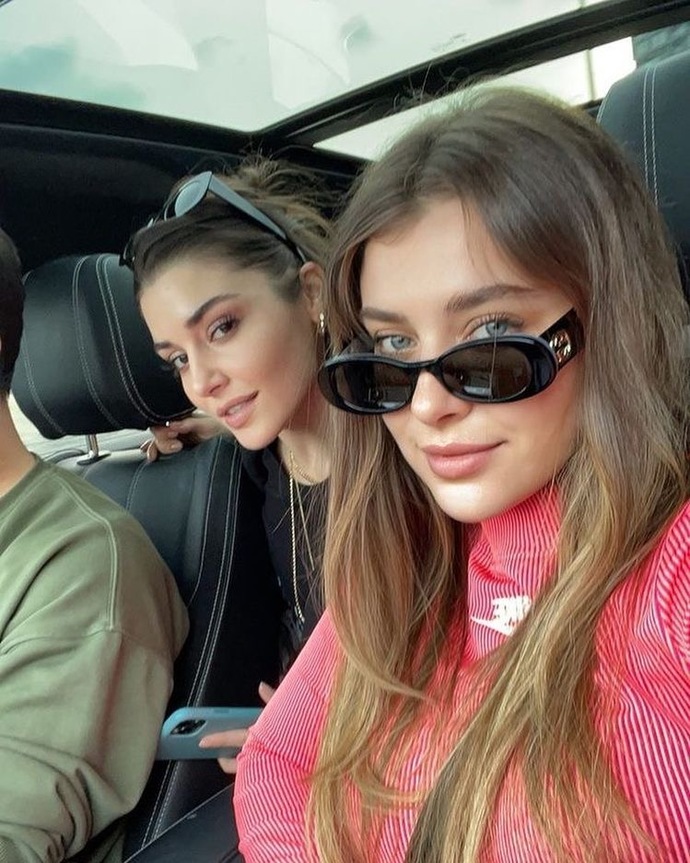Do you think Hande Erçel or her sister Gamze Erçel is prettier ...