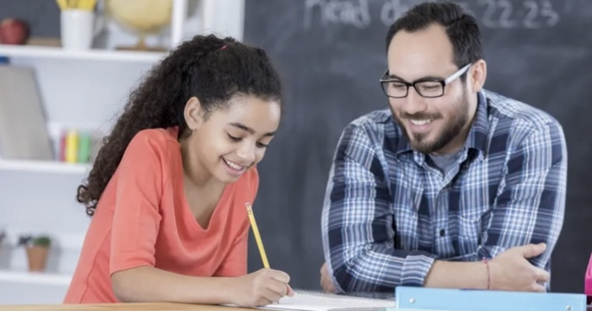 Can teacher have crushes on students secretly? - GirlsAskGuys