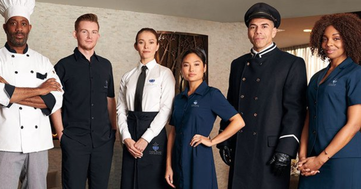 Do you have to wear a uniform at your job? - GirlsAskGuys