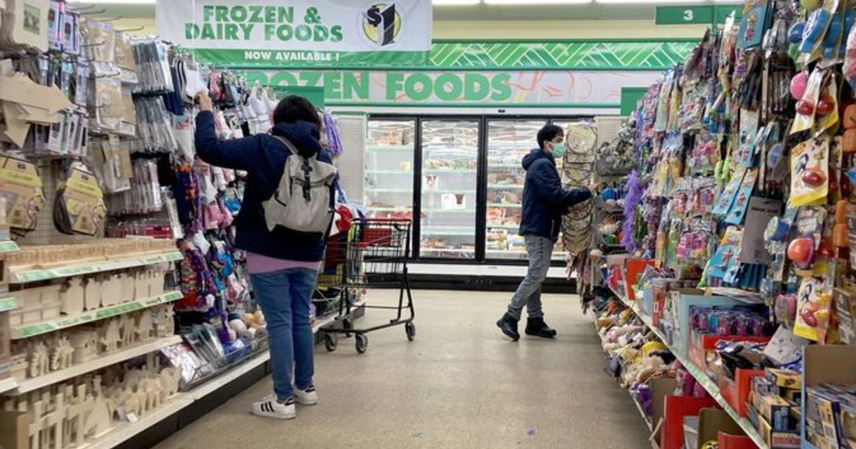 The average salary for a dollar tree worker is $8.10 an hour does that ...