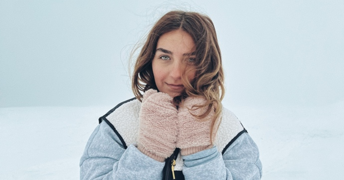 Could you see yourself falling in love with an AI? - GirlsAskGuys