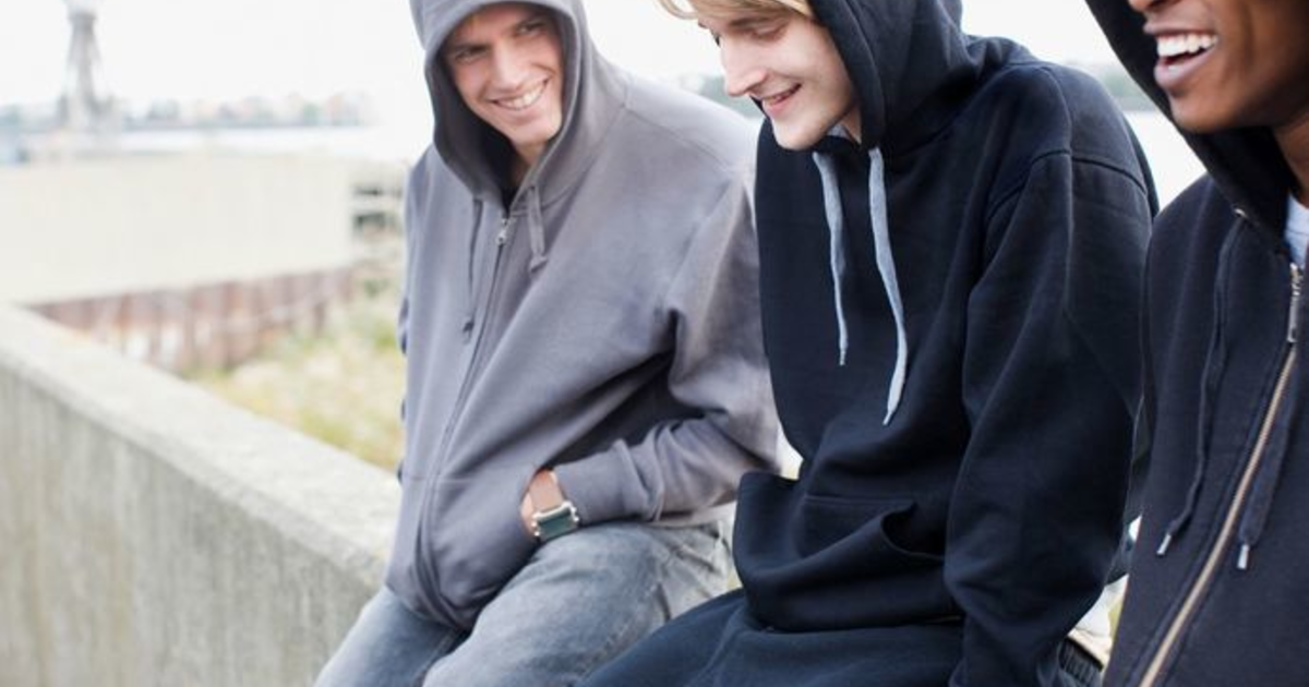 Do you think its rude to wear casual sweatpants and a hoodie to a party ...