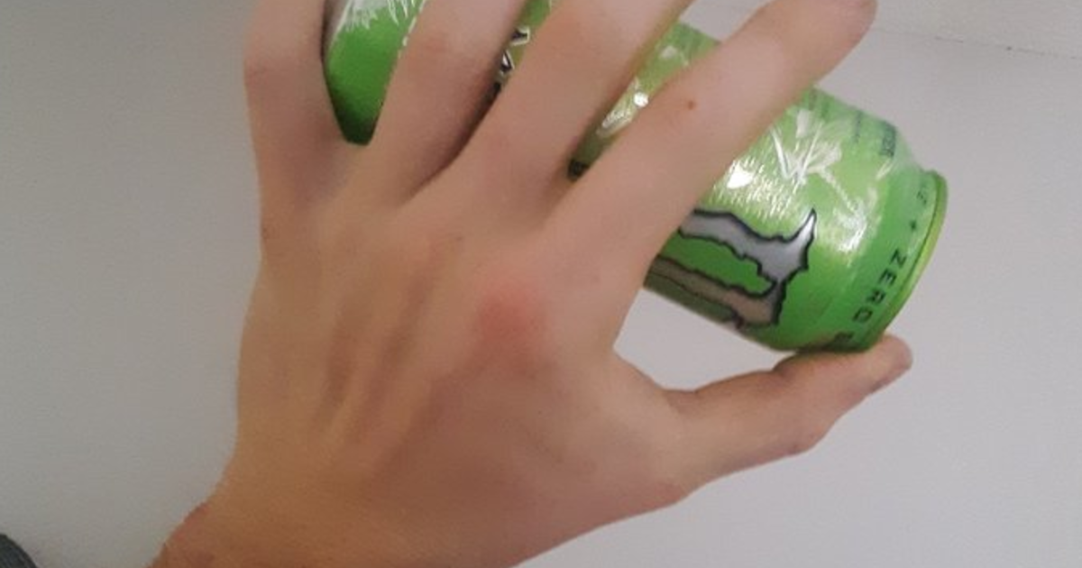 Are your hands long and slender or are they on the short and stubby ...