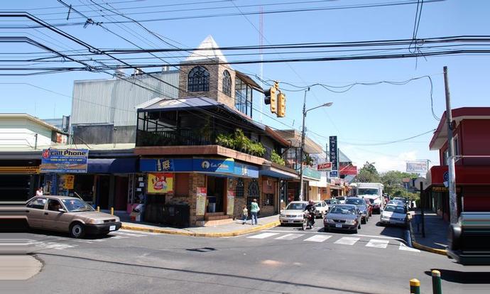 Does anyone know why Costa Rican cities are so modern, compared to ...