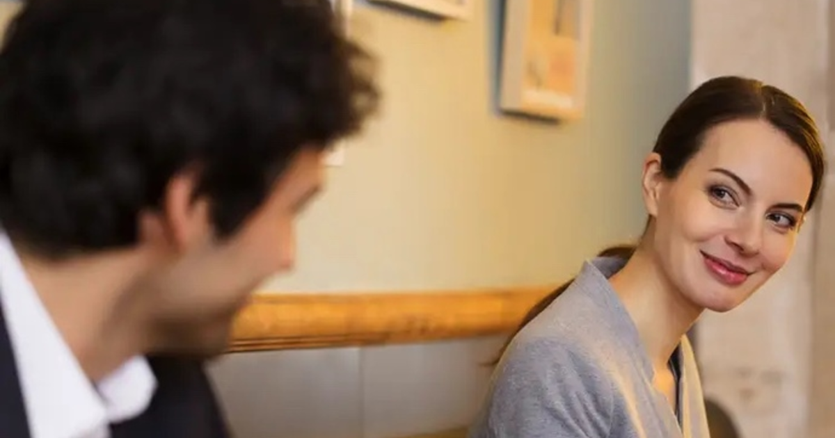 Guys: do you feel uncomfortable if a woman keeps looking/staring at you ...