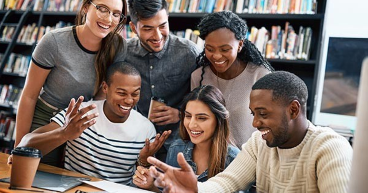 What are jobs collage kids can do while in collage? - GirlsAskGuys