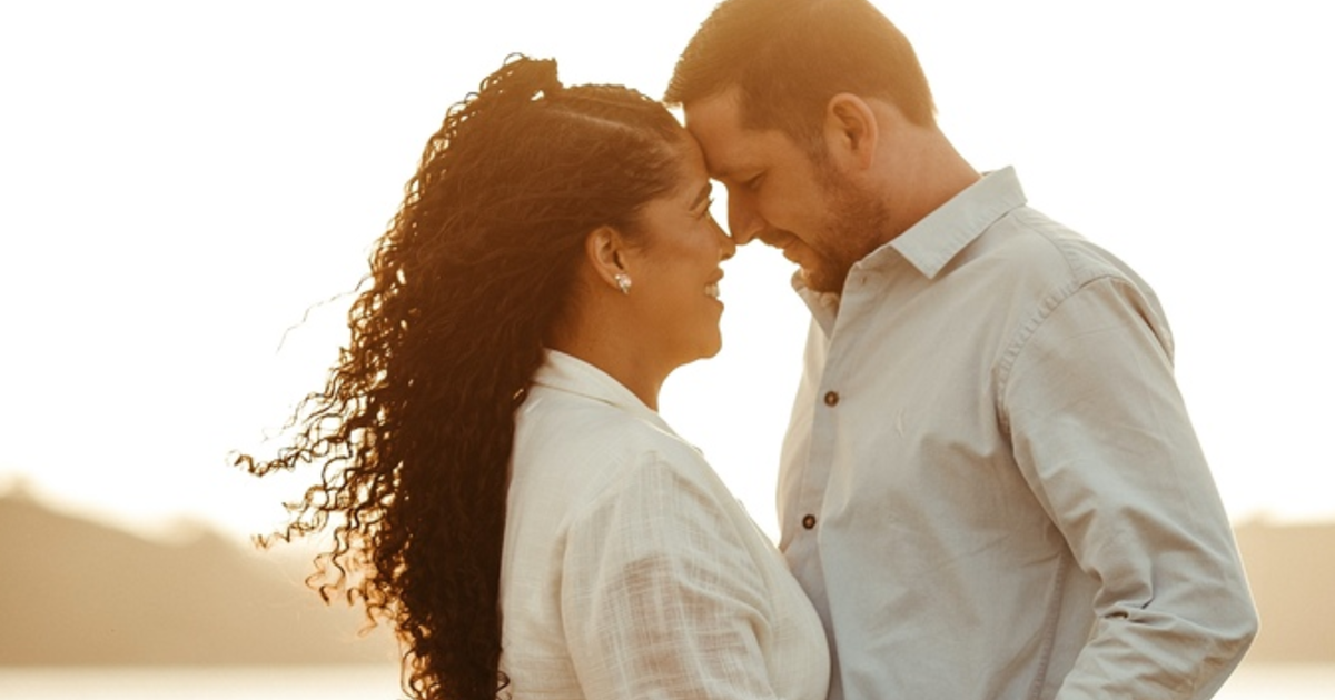 Can a relationship continue to thrive without intimacy? - GirlsAskGuys