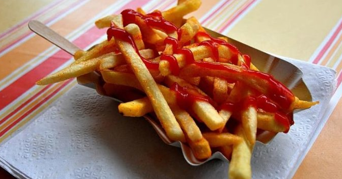 Fries drowned in ketchup: Yay or Nay? - GirlsAskGuys