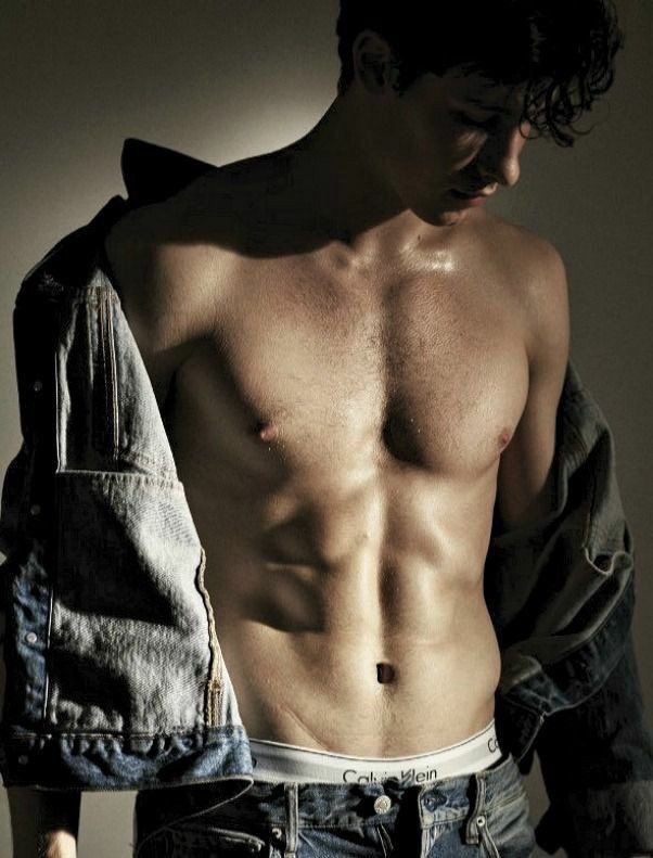 Girls, What feature on an athletic man’s body makes you go “rawr ...