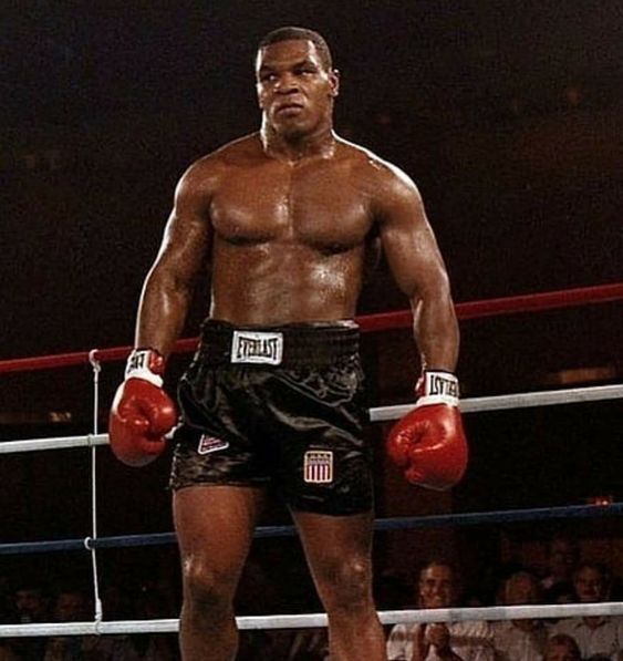 Who was the scariest looking boxer you would least walk into an alley ...