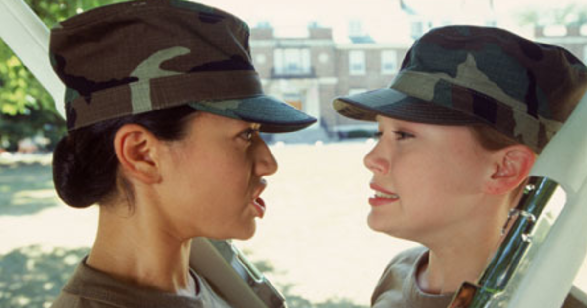 Is anyone else the friendship police? - GirlsAskGuys