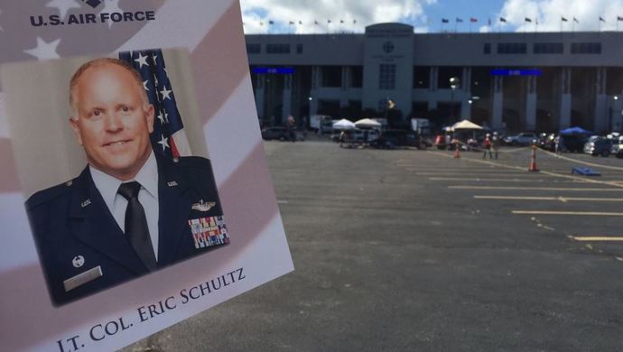 Thoughts on These Area 51 pilots/ Rare flight photos? - GirlsAskGuys