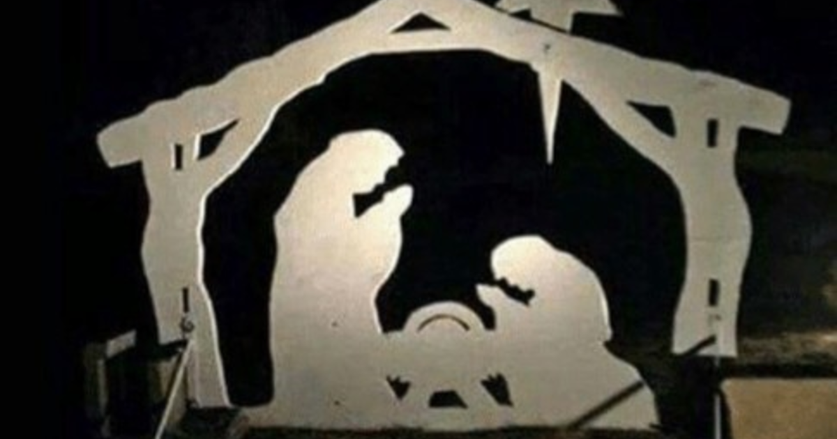 Nativity or T rex? - GirlsAskGuys