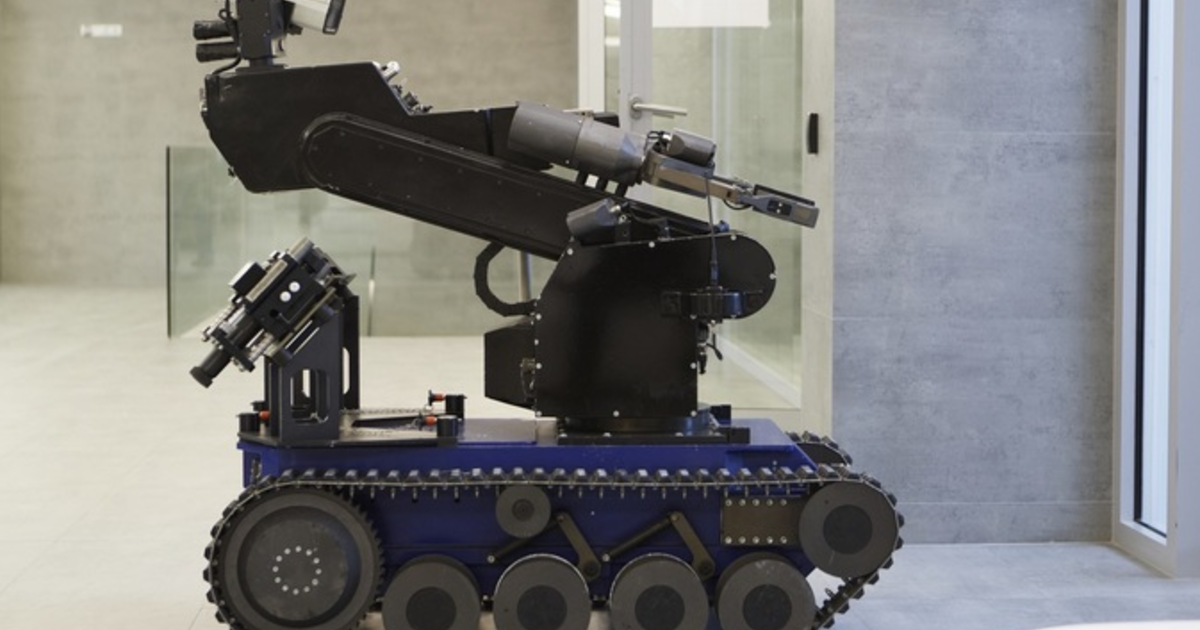 Should police be able to use robots that can kill? - GirlsAskGuys
