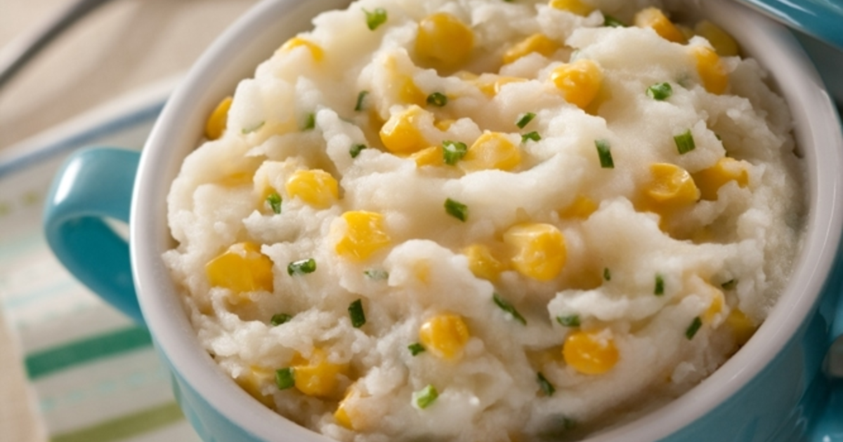 Do you ever mix your corn and mashed potatoes together? - GirlsAskGuys