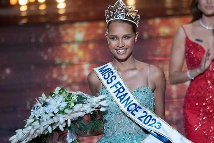 Is the Miss France Pageant sexist? - GirlsAskGuys