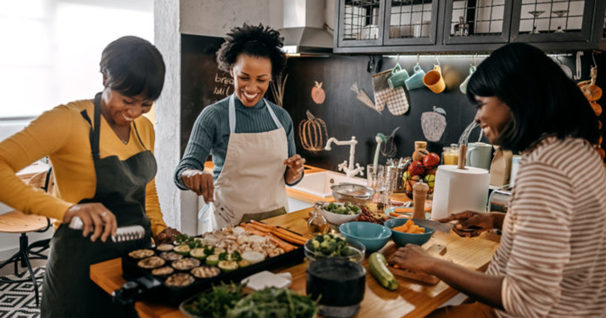 To those here who like to cook do you like it when others help you out ...