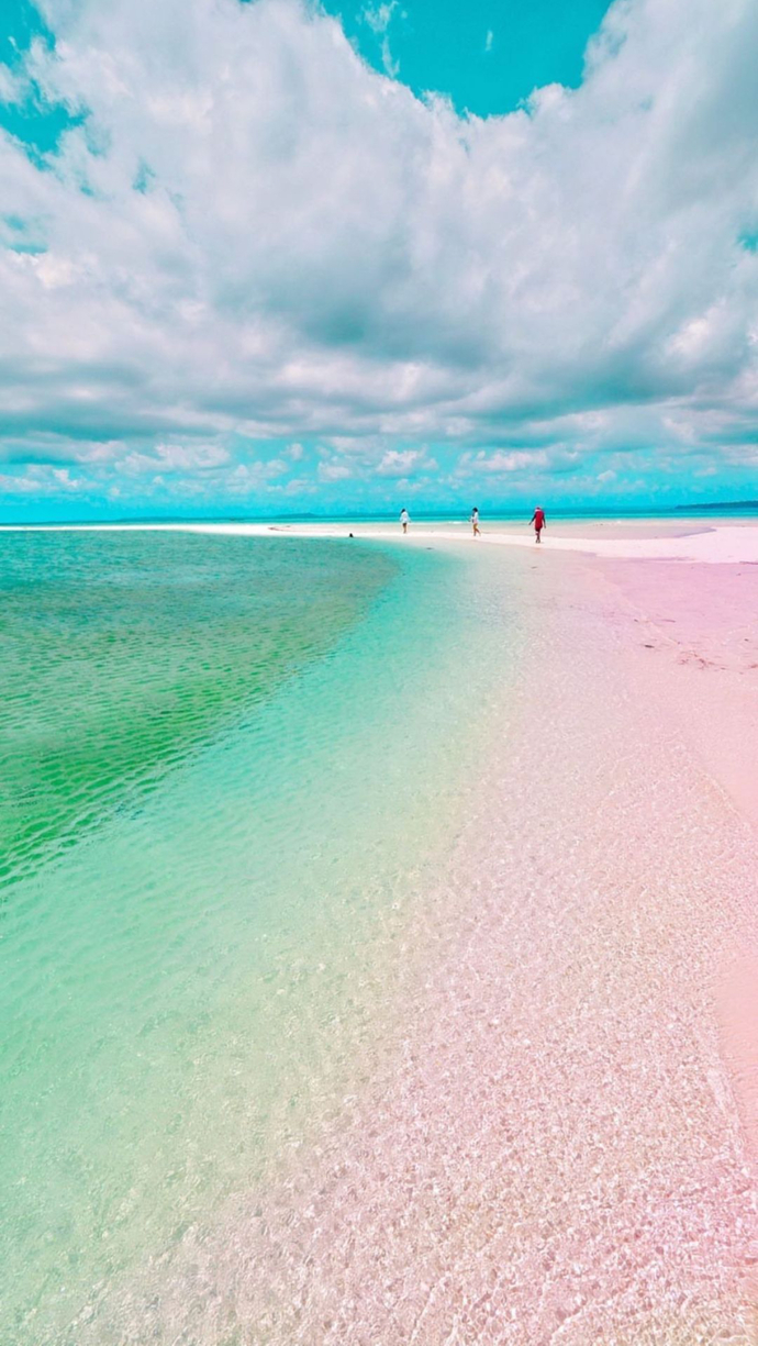 Post an image that you feel best represents your country? - GirlsAskGuys