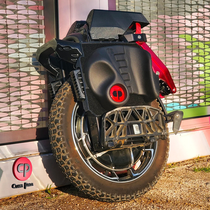 Has anyone ever ridden an electric unicycle? - GirlsAskGuys