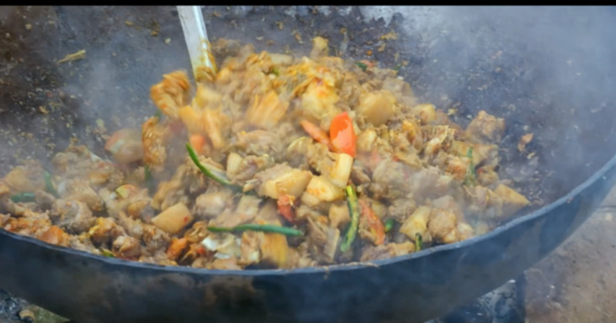 Would you eat rat curry? - GirlsAskGuys