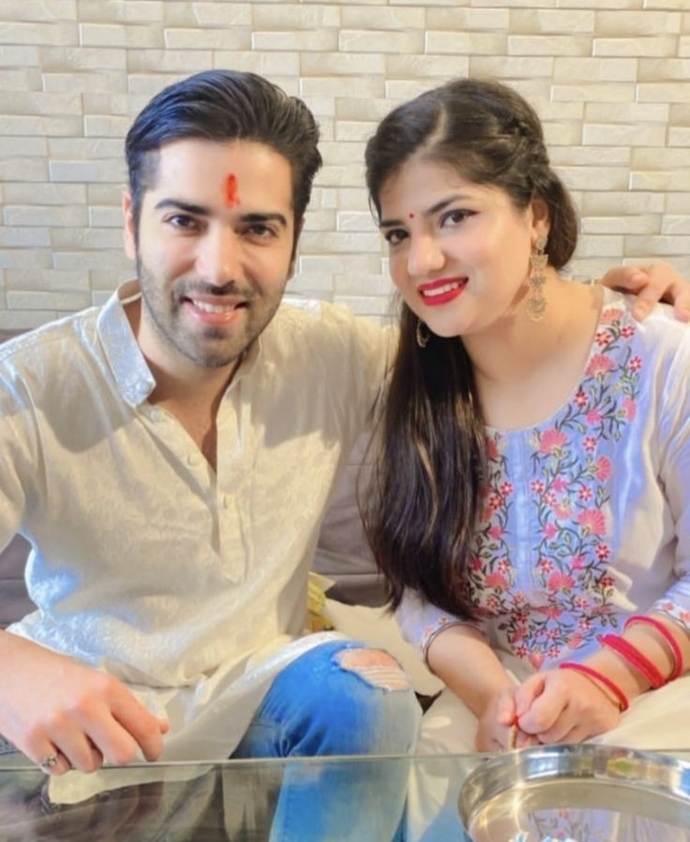 What attracts a handsome man to the girl next door instead of a ...