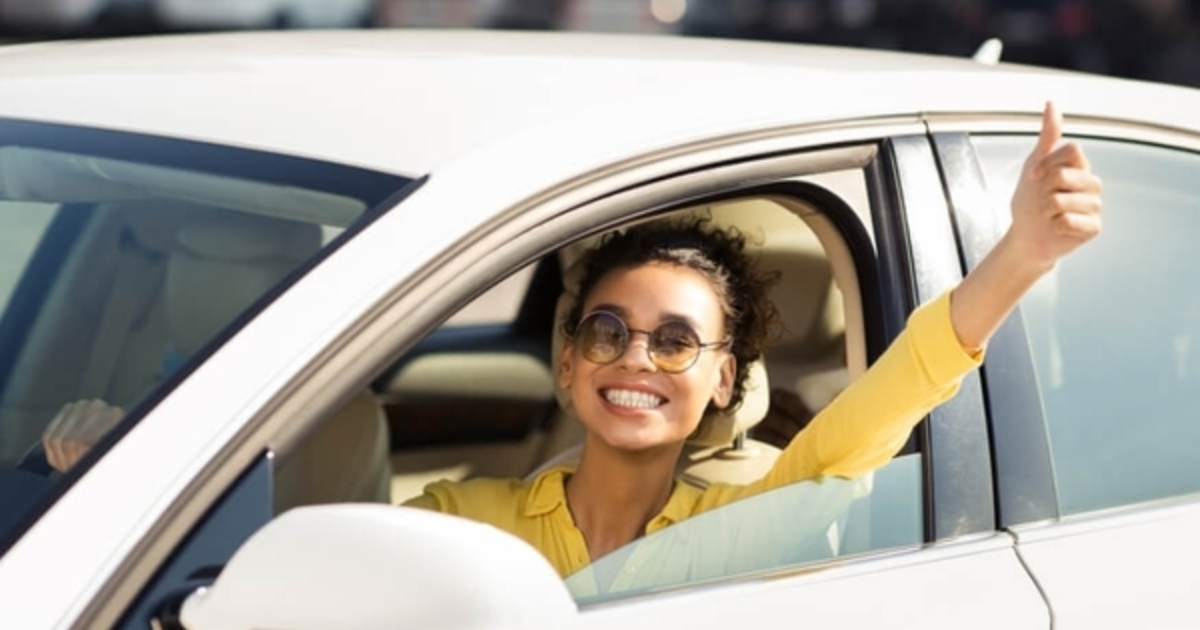 Guys, is it a turn off if a woman can't drive? - GirlsAskGuys