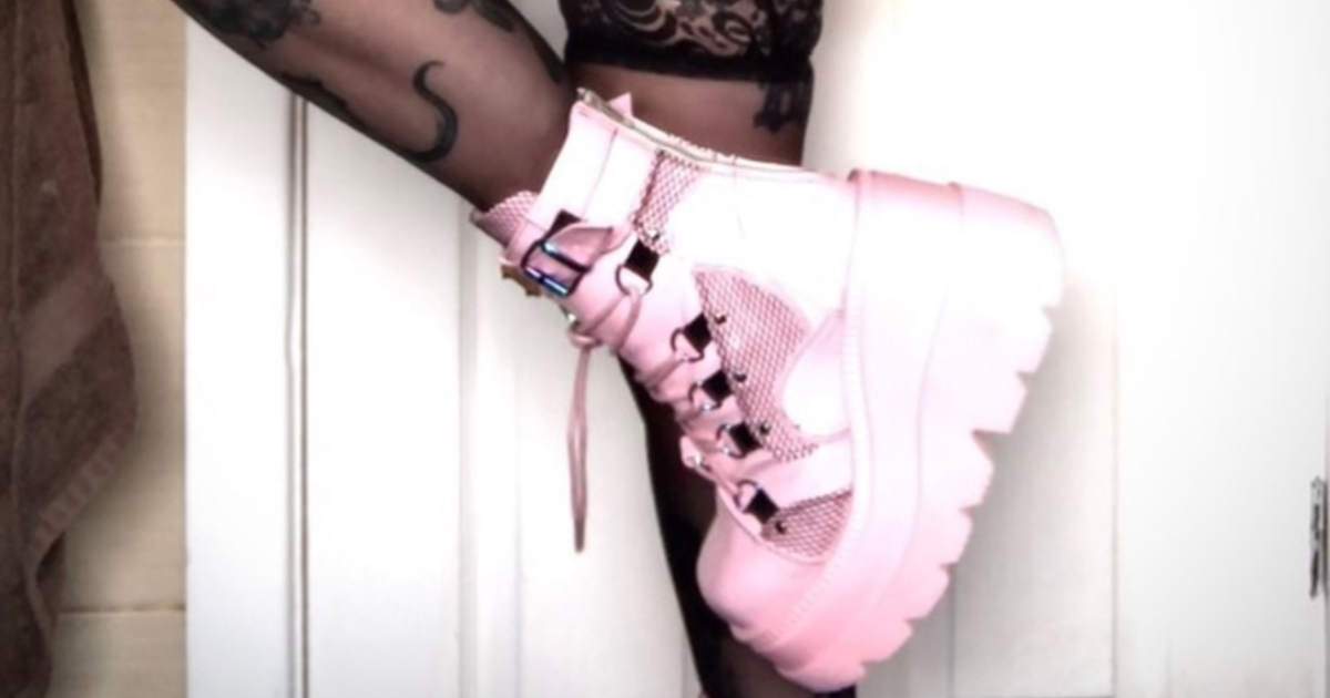 How many pairs of shoes do you own? - GirlsAskGuys