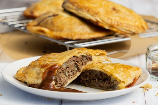 Which British pasty is best? - GirlsAskGuys